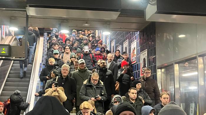 Stora störningar på tunnelbanan | Expressen