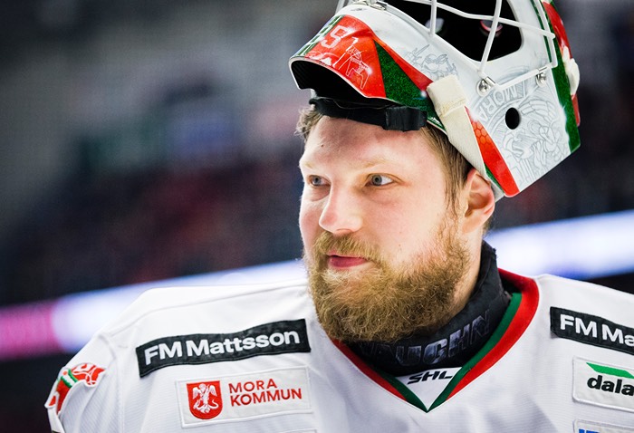 AVSLÖJAR: Engstrand till Västerås | Expressen